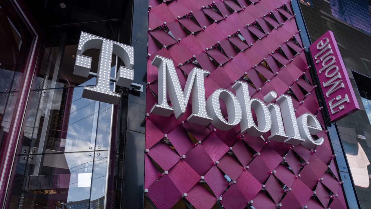 Data breach Pilfers over 64M T-Mobile Records | SC Media UK
